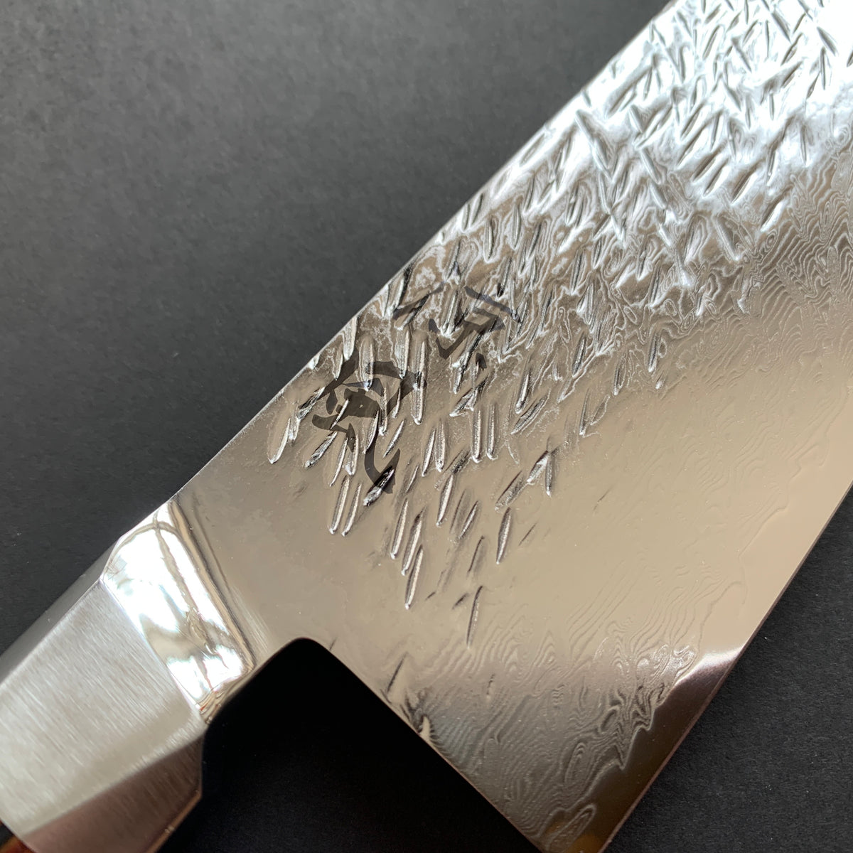Santoku knife, SG2 powder steel, Damascus Tsuchime finish - Ono Knife ...